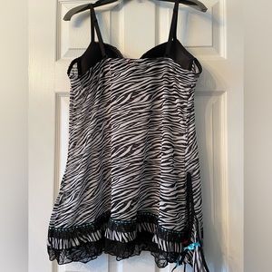 Pucker Up | Intimates & Sleepwear | New Pucker Up Size 2x Zebra Print ...